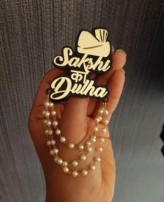 Customized brooches for bride & groom team - Blingtastic Jewel